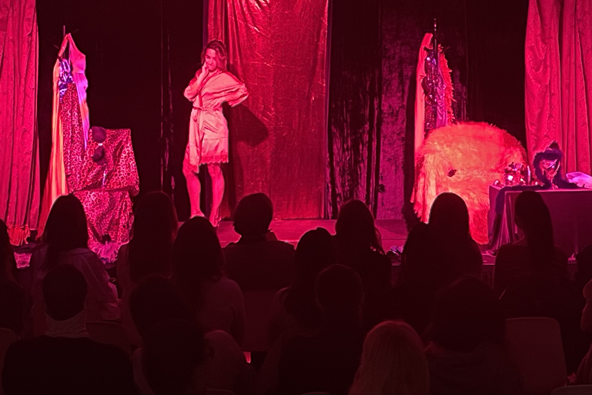Eve & Lilith – Show for ADULTS – Galli Theater New York